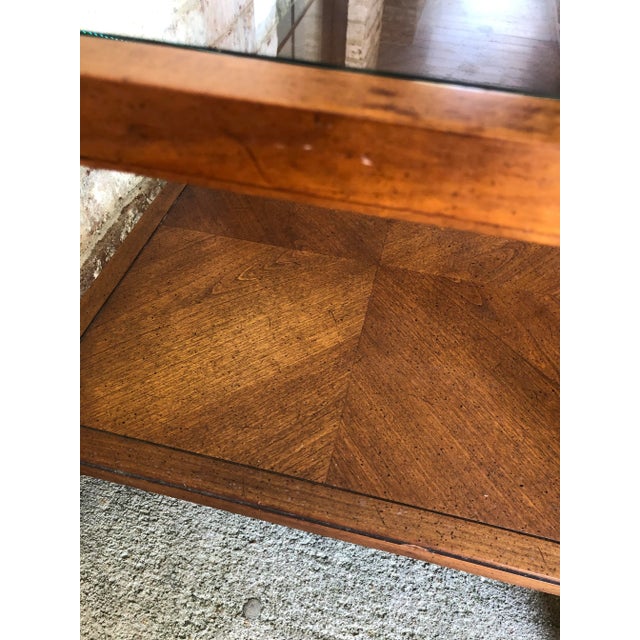 1940s Pair of Vintage Mid-Century Walnut / Glass Drexel "Et Cetera ...