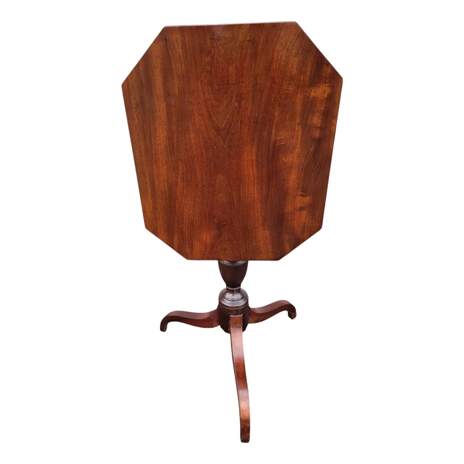 19th C American Federal Mahogany Tilt-Top Table – Octagonal Pedestal ...