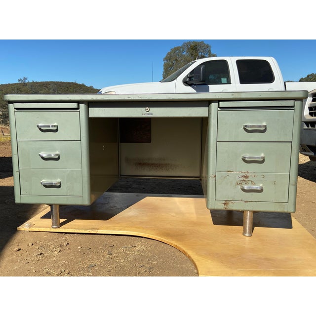 1970s Steelcase Vintage Mid Century Modern Tanker Desk With Patina ...