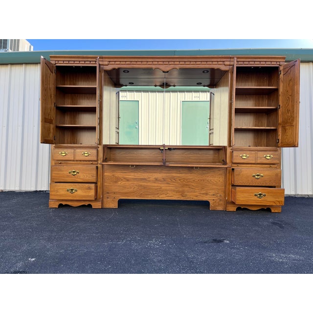 1980s Thomasville Oak Queen Headboard Lighted Wall Bed Unit With ...
