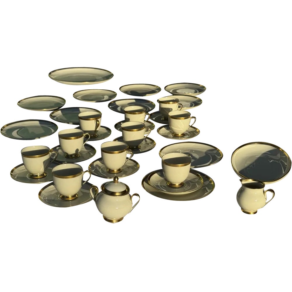 Ivory and Gold Porcelain Fürstin Tableware from Furstenberg, Germany ...