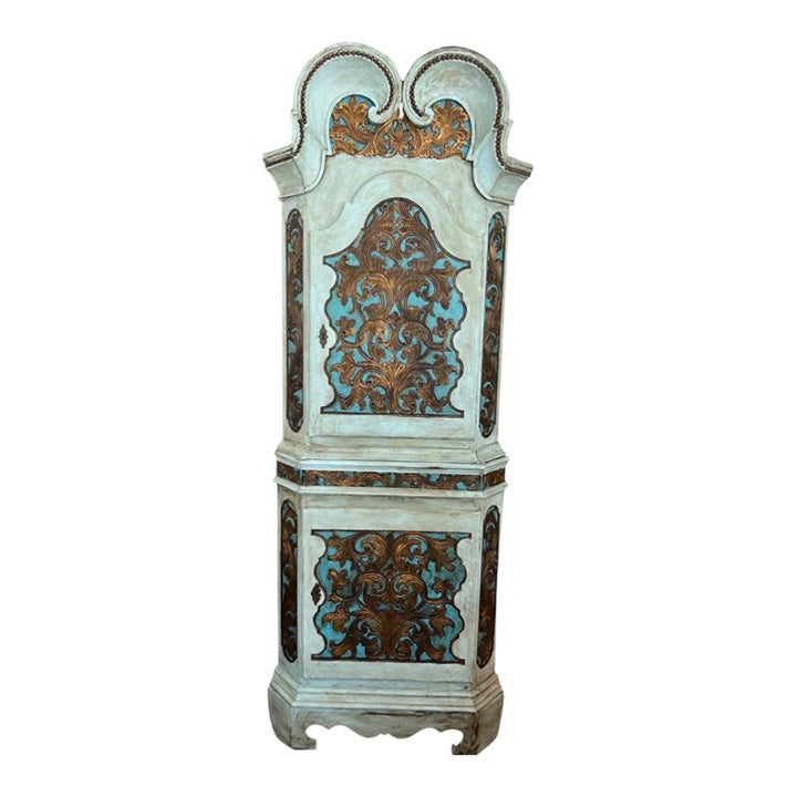 Mid 19th Aqaqq Italian Dear Is Carved and Gilt Wood Cornerback | Chairish