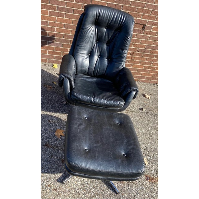 1970s Selig Lounger and Ottoman in Black Naugahyde and Chrome - Set of ...