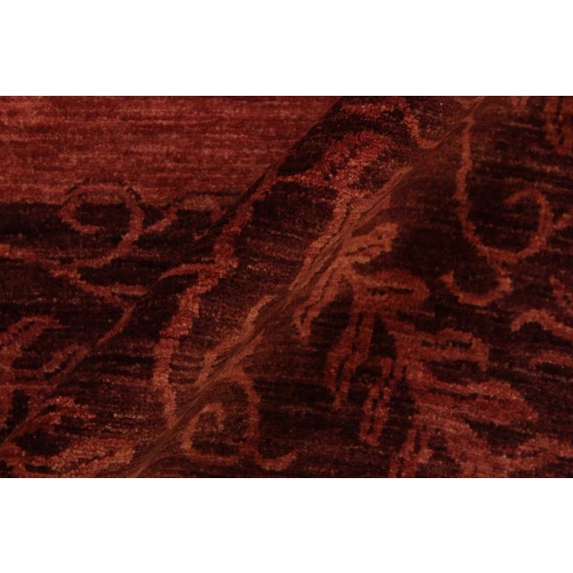 1990s Shabby Chic Transitional Dark Red Wool Rug - 8'4 X 9'6 | Chairish